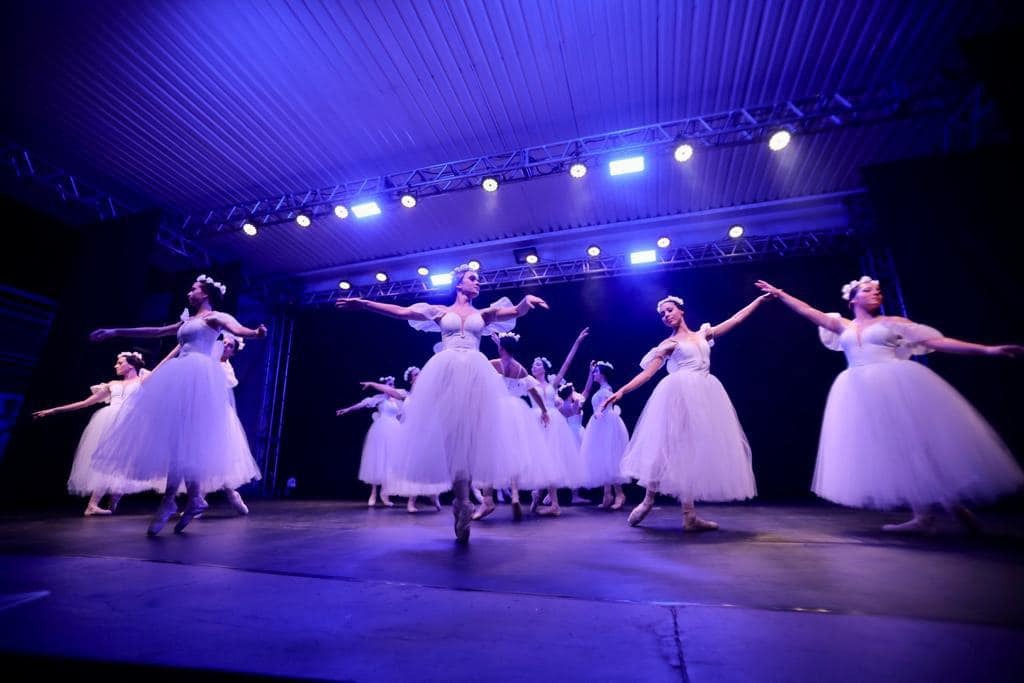 DOMINGO TEM CIRCUITO ARENA ESPECIAL COM APRESENTAÇÃO DAS ESCOLAS DE ...